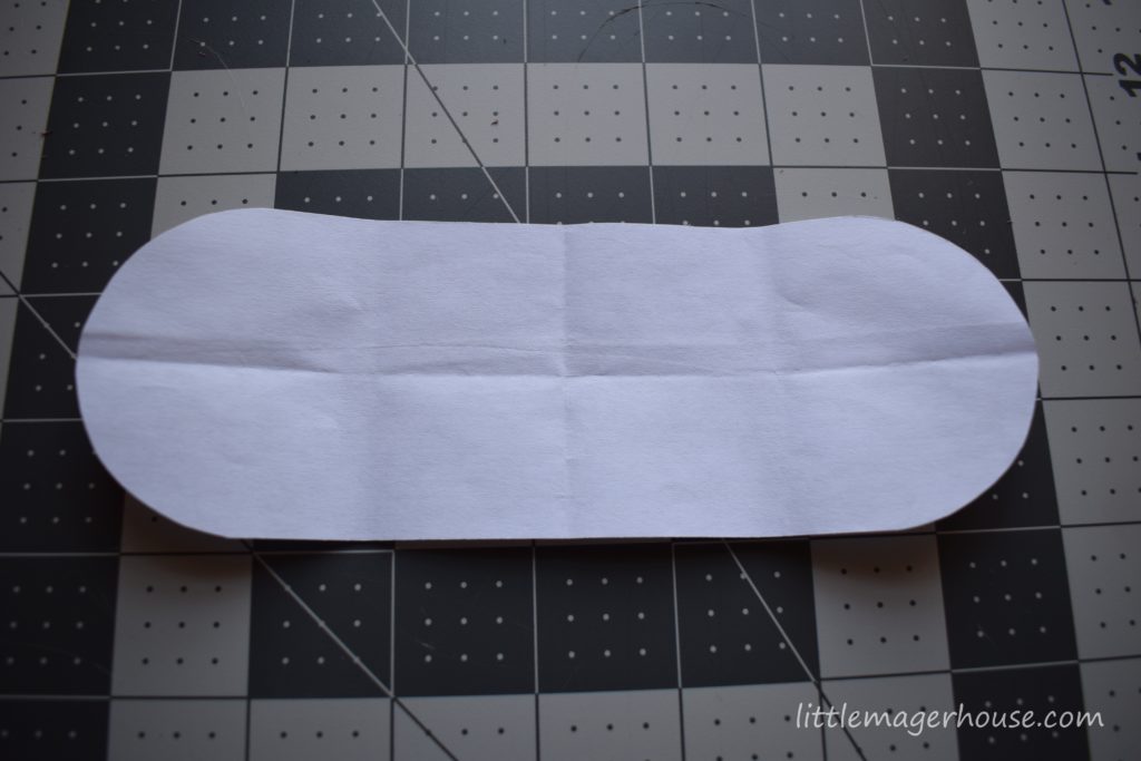Sew Cloth Pads Tutorial - DIY Reusable Menstrual Pads - Little Mager House